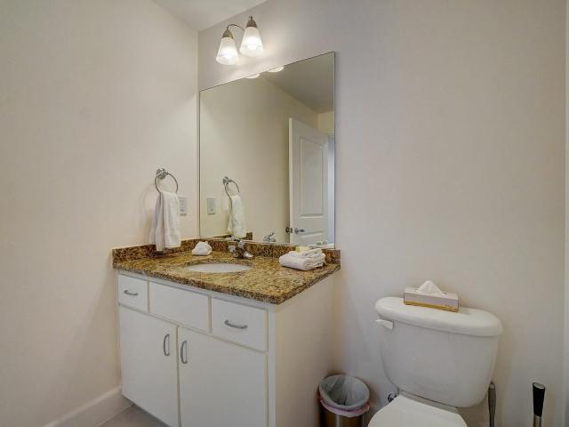 Burlington Tower 1 Bedroom Apartment for Rent at 900 Nw Lovejoy St, Portland, OR 97209 Pearl