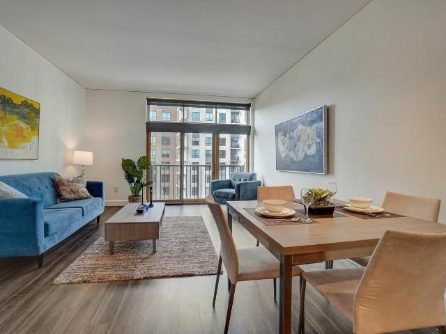 Burlington Tower 1 Bedroom Apartment for Rent at 900 Nw Lovejoy St, Portland, OR 97209 Pearl