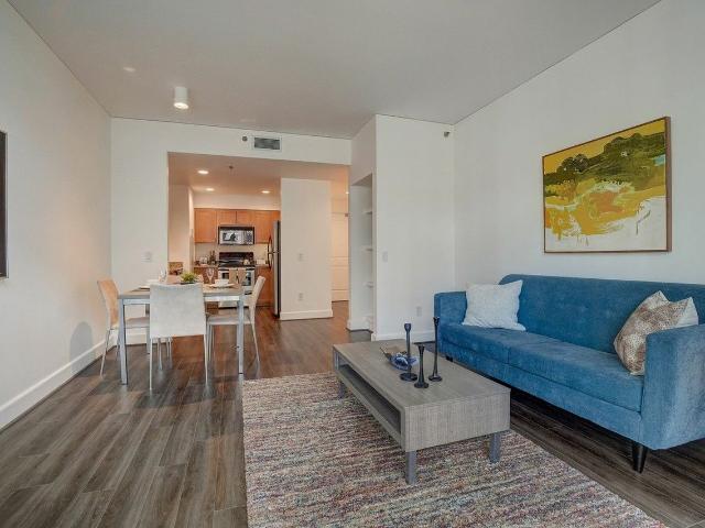 Burlington Tower 1 Bedroom Apartment for Rent at 900 Nw Lovejoy St, Portland, OR 97209 Pearl