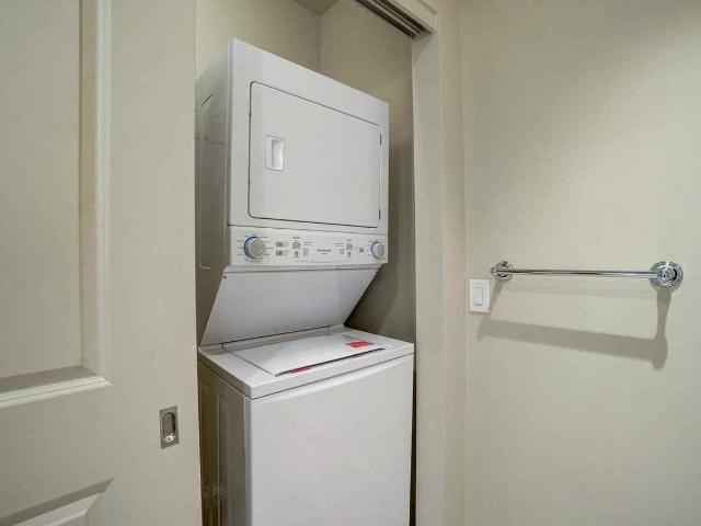 Burlington Tower 2 Bedroom Apartment for Rent at 900 Nw Lovejoy St, Portland, OR 97209 Pearl