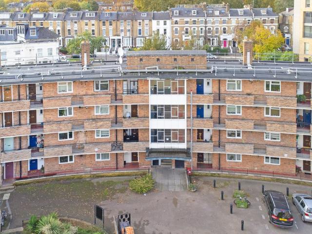 Burma Road, London N16, Studio to rent, £1,500 pcm | PrimeLocation