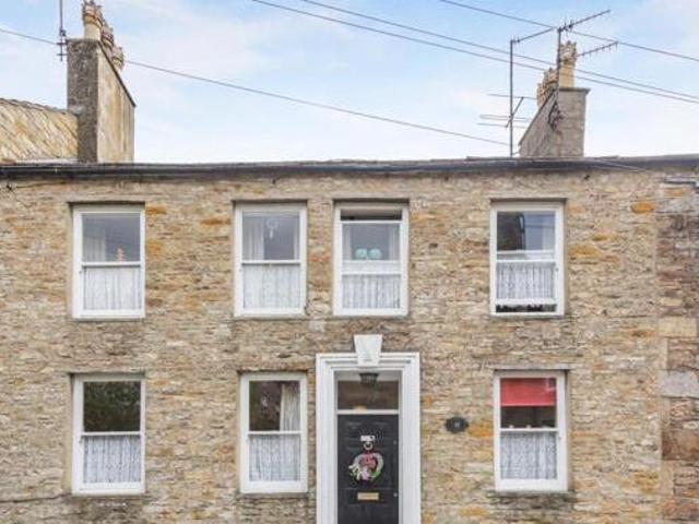 Burn House, Moor Road, 4 Bedroom Cottage