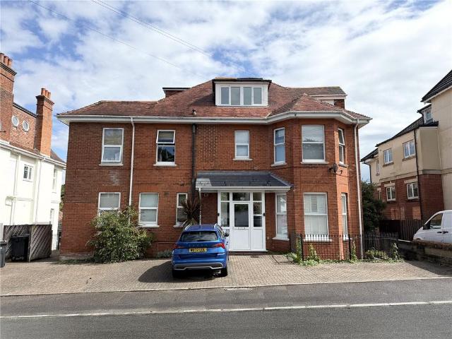Burnaby Road, Bournemouth, Dorset, BH4 2 bed apartment to rent £1,150 pcm £265 pw