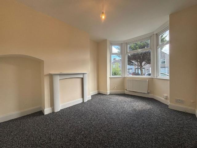 Burnaby Road, Radford