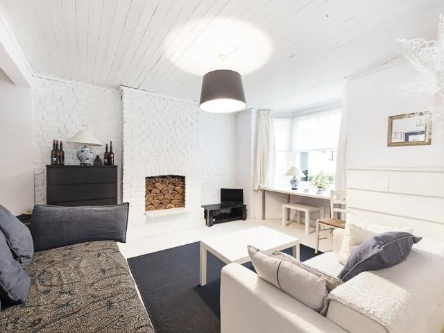 Burnaby Street, Chelsea, London SW10, 1 bed terraced house to rent, £2,250 pcm | PrimeLocation