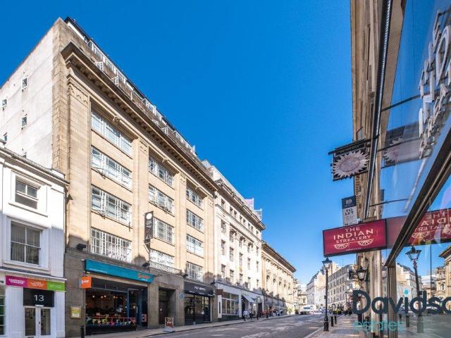 Burne Jones House, Birmingham B2 2 bed apartment to rent £1,295 pcm £299 pw