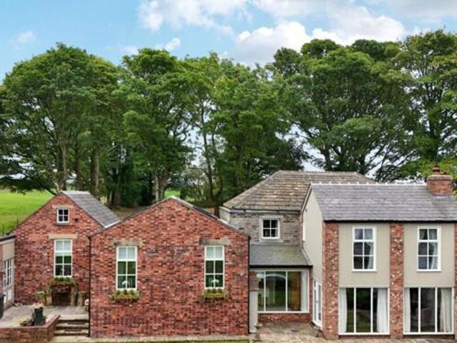 Burnedge, The Coach House, Rochdale, 4 Bedroom Link