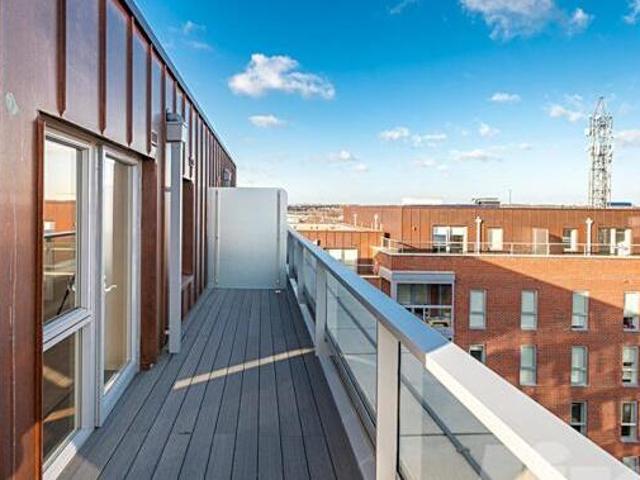 Burnell Building, Fellows Square, 3 Bedroom Flat