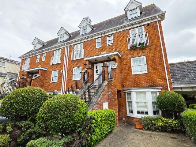 Burnell Gate, Beaulieu Park, Chelmsford, Essex CM1, 2 bed flat to rent, £1,500 pcm | PrimeLocation