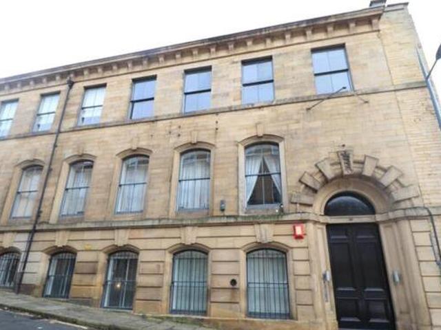 Burnett Street, Bradford, 2 Bedroom Flat