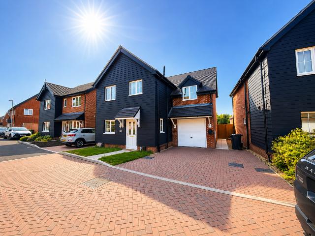 Mead Lane, Horton Heath, Eastleigh SO50, 4 bed property to rent, £1,950 pcm | PrimeLocation