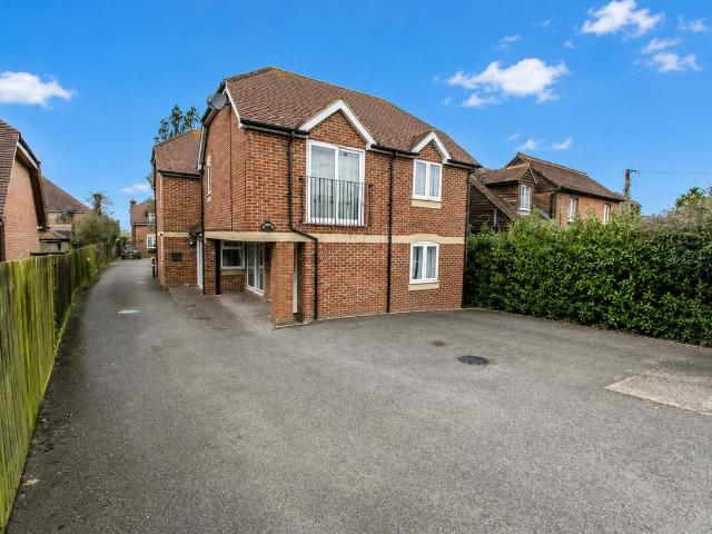 Burnetts Lane, Horton Heath, Eastleigh SO50, 1 bed flat to rent, £800 pcm | PrimeLocation
