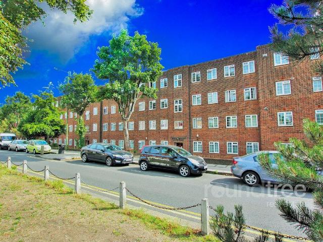 Burnham Court, Brent Street, Hendon NW4, 3 bed flat to rent, £2,450 pcm | PrimeLocation