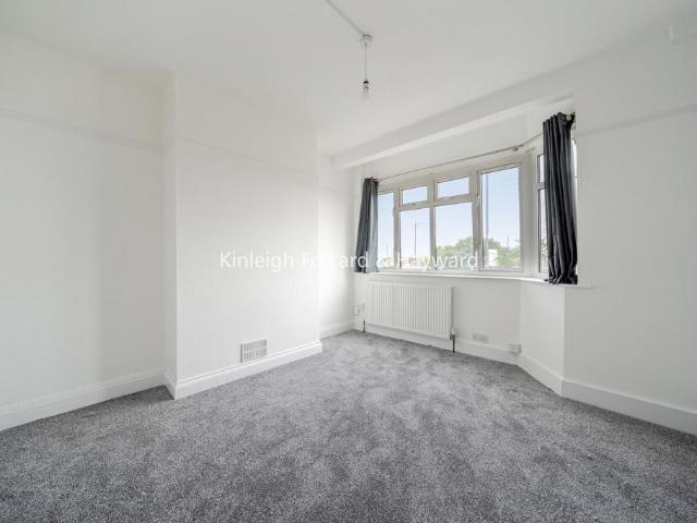 Burnham Road, Dartford, Kent, DA1 2 bed maisonette to rent £1,350 pcm £312 pw