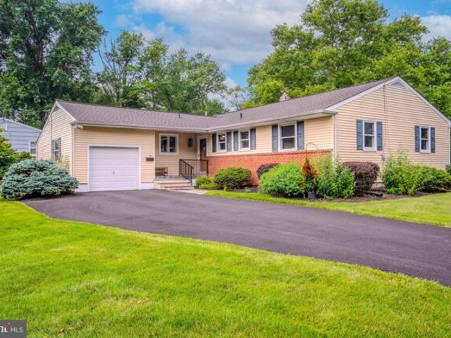Burning Tree Ln, Lawrence Township, Home For Sale