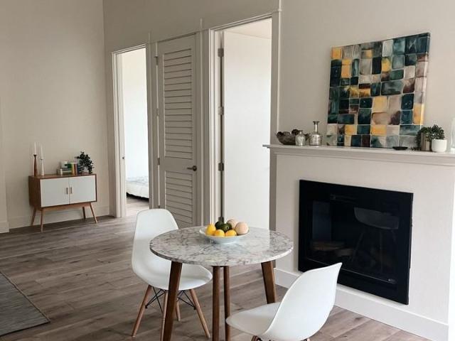 Burnie 1 & 2 1 Bedroom Apartment for Rent at 5980 E Burnside St, Portland, OR 97215 Mt. Tabor