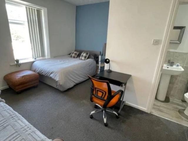 Burnley BB11, Room to rent, £575 pcm | PrimeLocation