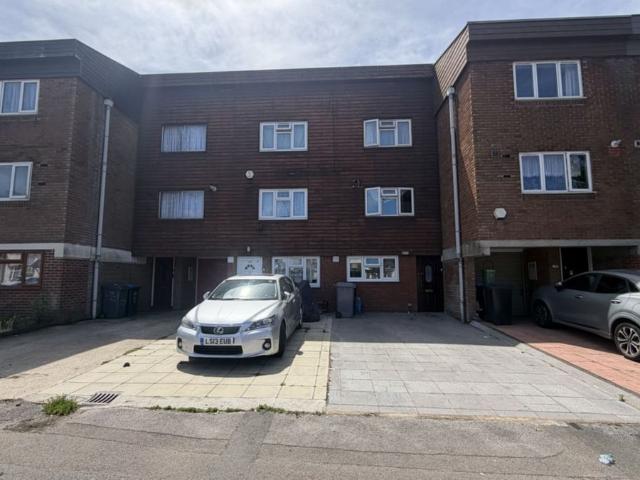 Burnley Road, Dollis Hill NW10, 1 bed flat to rent, £1,400 pcm | PrimeLocation