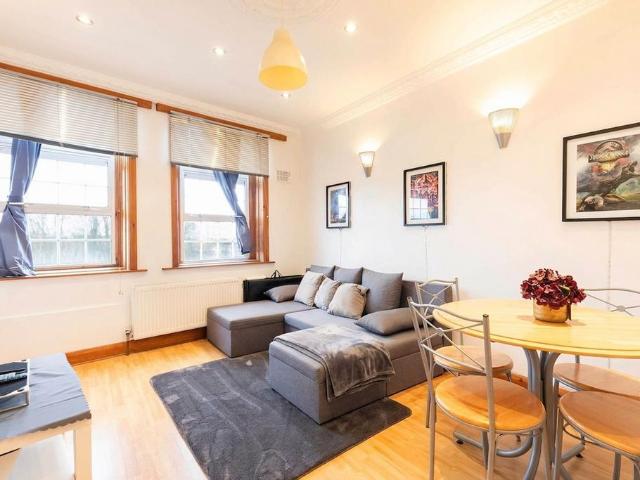 Burnley Road, London NW10 2 bed flat to rent £1,800 pcm £415 pw