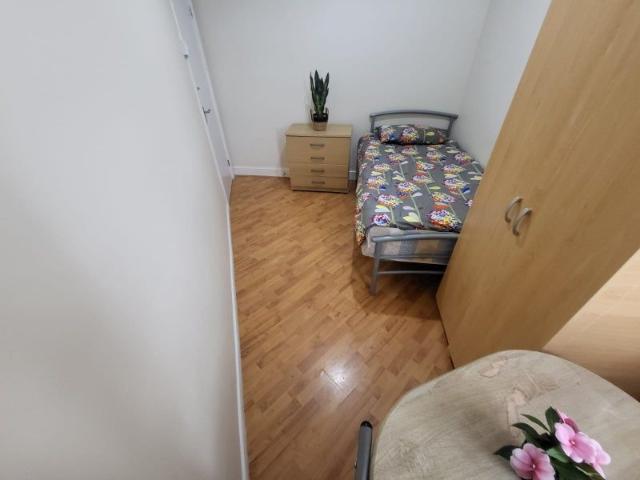 Burnley Road, London NW10, Room to rent, £700 pcm | PrimeLocation