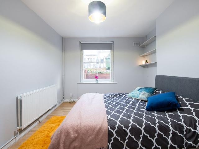 Burnley Road, London SW9, Room to rent, £1,102 pcm | PrimeLocation