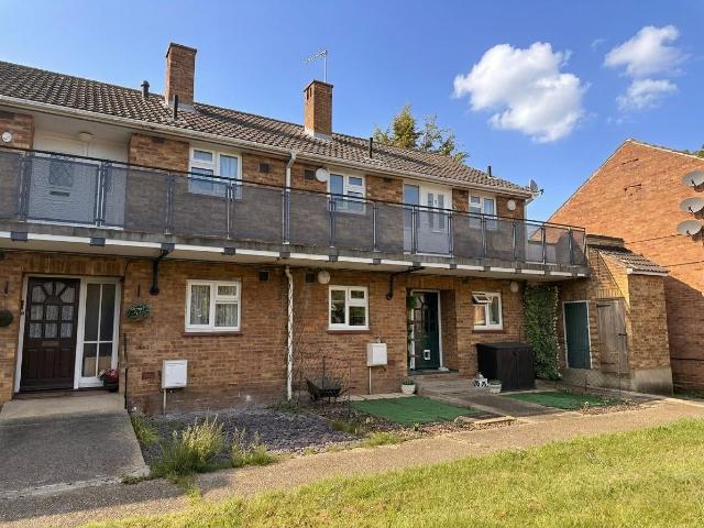 Burns Way, Hutton, Brentwood CM13, 1 bed maisonette to rent, £1,200 pcm | PrimeLocation