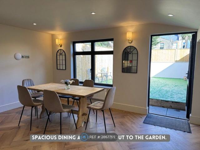 Burns Road, London NW10, Room to rent, £1,200 pcm | PrimeLocation