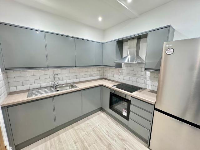 Burns Street, Nottingham, NG7 2 bed apartment to rent £1,050 pcm £242 pw