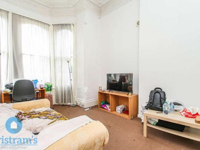 Burns Street, Nottingham, NG7