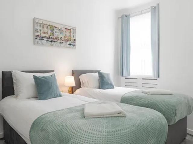 Burns Street, Sefton, L20 4RJ, United Kingdom | 4 bed apartment for rent #165171281 | Rentberry