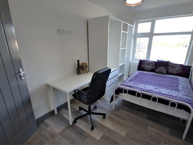 Burnsall Road, Coventry, CV5 6BU Let agreed