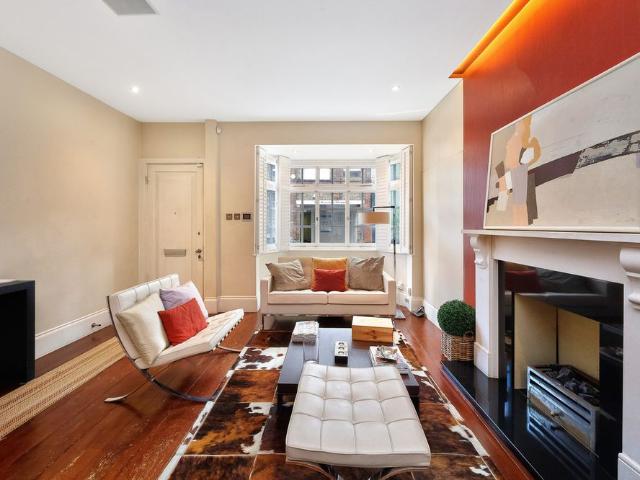 Burnsall Street, London, SW3