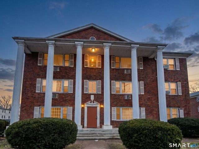 Burnside Ave Apt B, East Hartford, Condo For Sale
