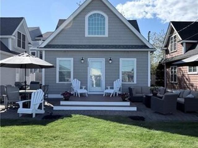 Burnside Ave, Narragansett, Home For Sale
