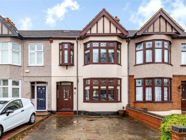Burnway, Hornchurch, Essex, RM11 4 bed terraced house to rent £2,550 pcm £588 pw