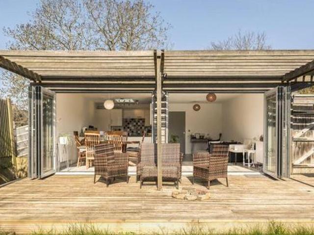 Burnt Ash Hill, 3 Bedroom Bungalow