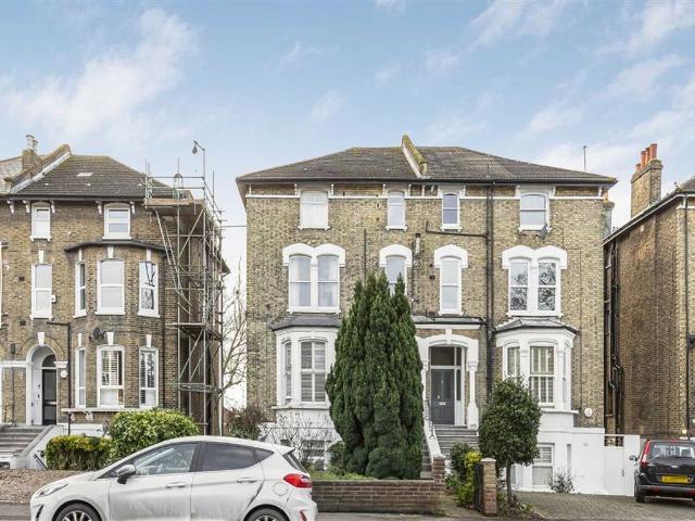 Burnt Ash Hill, Lee SE12, 1 bed flat to rent, £1,500 pcm | PrimeLocation