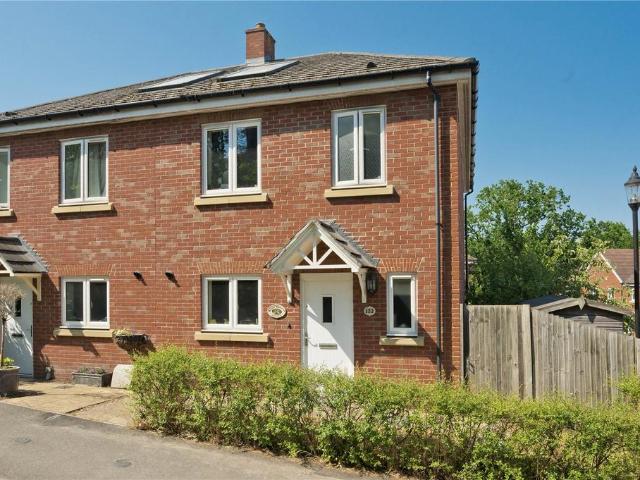 Burnt Hill Road, Lower Bourne. 2 bed semi detached house to rent £2,150 pcm £496 pw