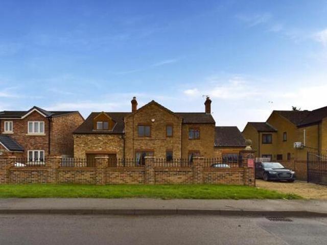 Burnt House Road, Whittlesey, 5 Bedroom Detached