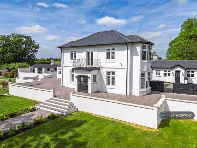 Burnt Mill Lane, Harlow, CM20 7 bed detached house to rent £8,300 pcm £1,915 pw