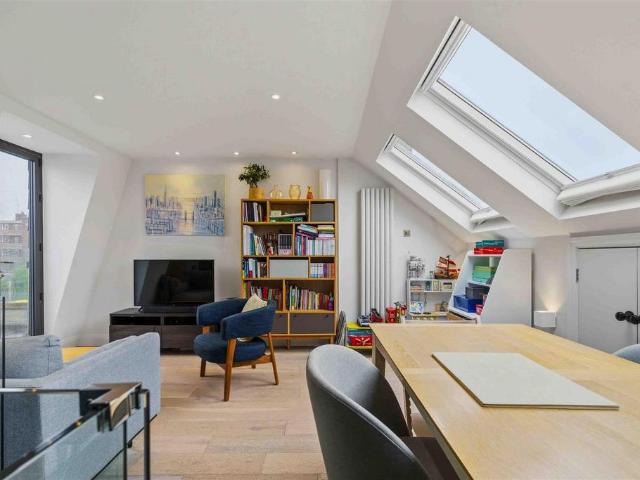 Burnthwaite Road, London 3 bed flat to rent £4,250 pcm £981 pw