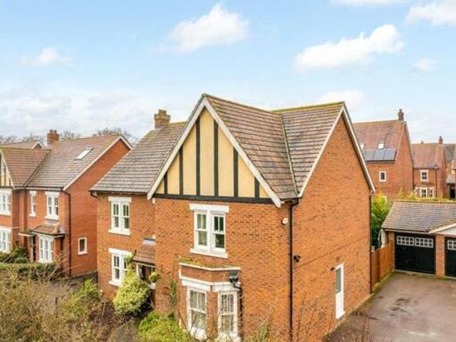 Burr Close, Kempston, 4 Bedroom Detached