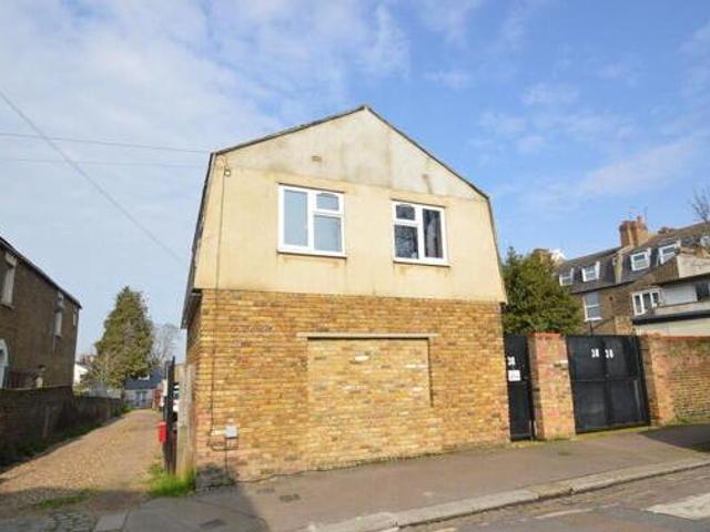 Burrage Place, Woolwich, 2 Bedroom Detached