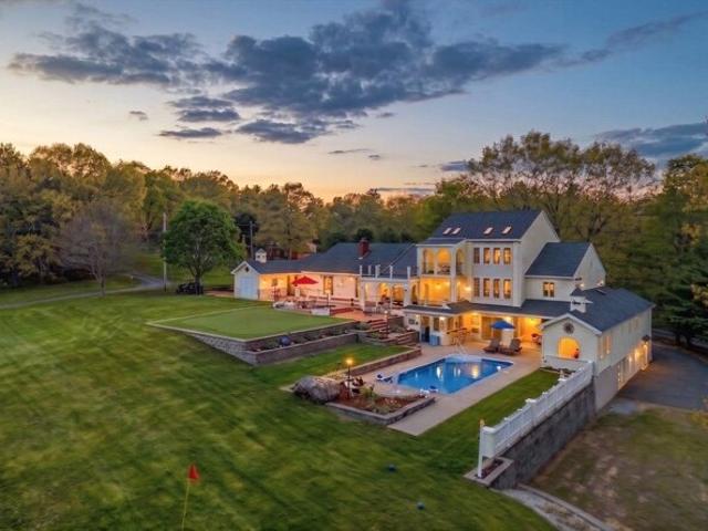 Burrage St, Lunenburg, Home For Sale