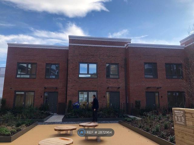 Burrell House, London SE28, 3 bed flat to rent, £2,790 pcm | PrimeLocation