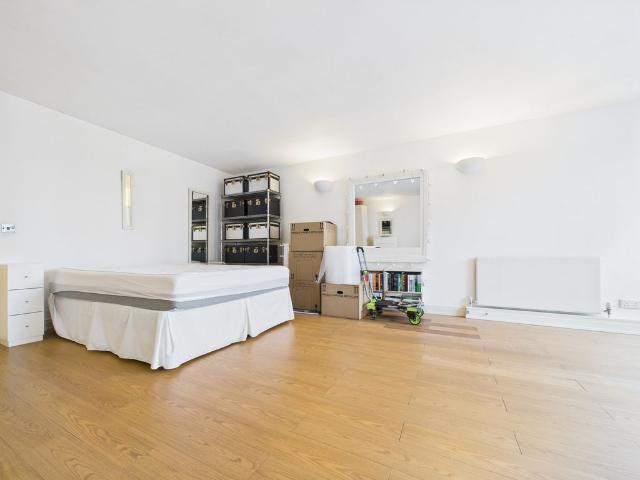 Burrells Wharf Square, London E14, Studio to rent, £6,717 pcm | PrimeLocation