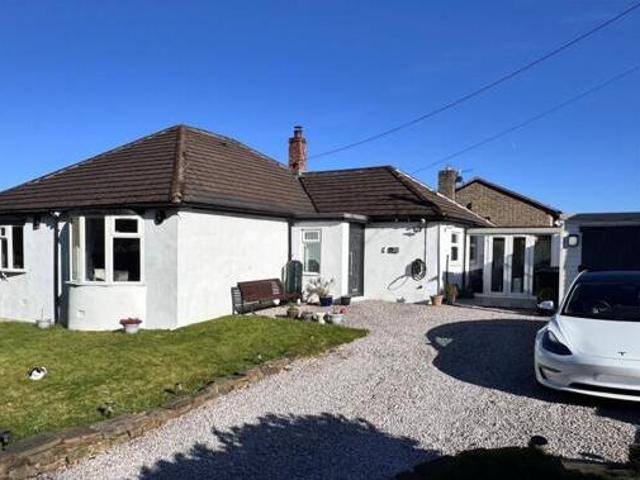 Burrfields Road, Chapel en le frith, 3 Bedroom Detached