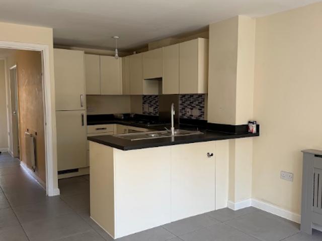 Burroughs Drive, Dartford DA1, 5 bed terraced house to rent, £2,500 pcm | PrimeLocation
