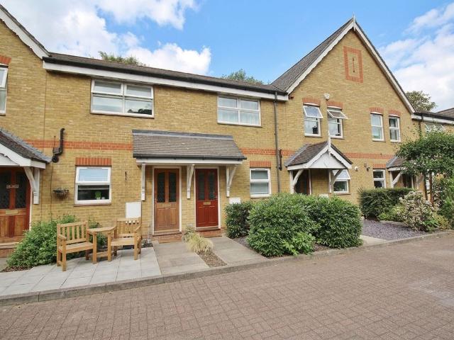 Busch Close, Isleworth TW7, 2 bed terraced house to rent, £2,000 pcm | PrimeLocation