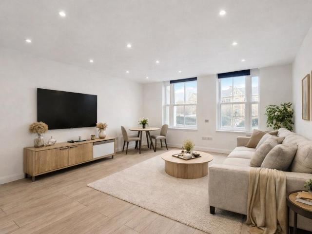 Bushey Grove Road, Bushey, WD23 1 bed flat to rent £1,499 pcm £346 pw